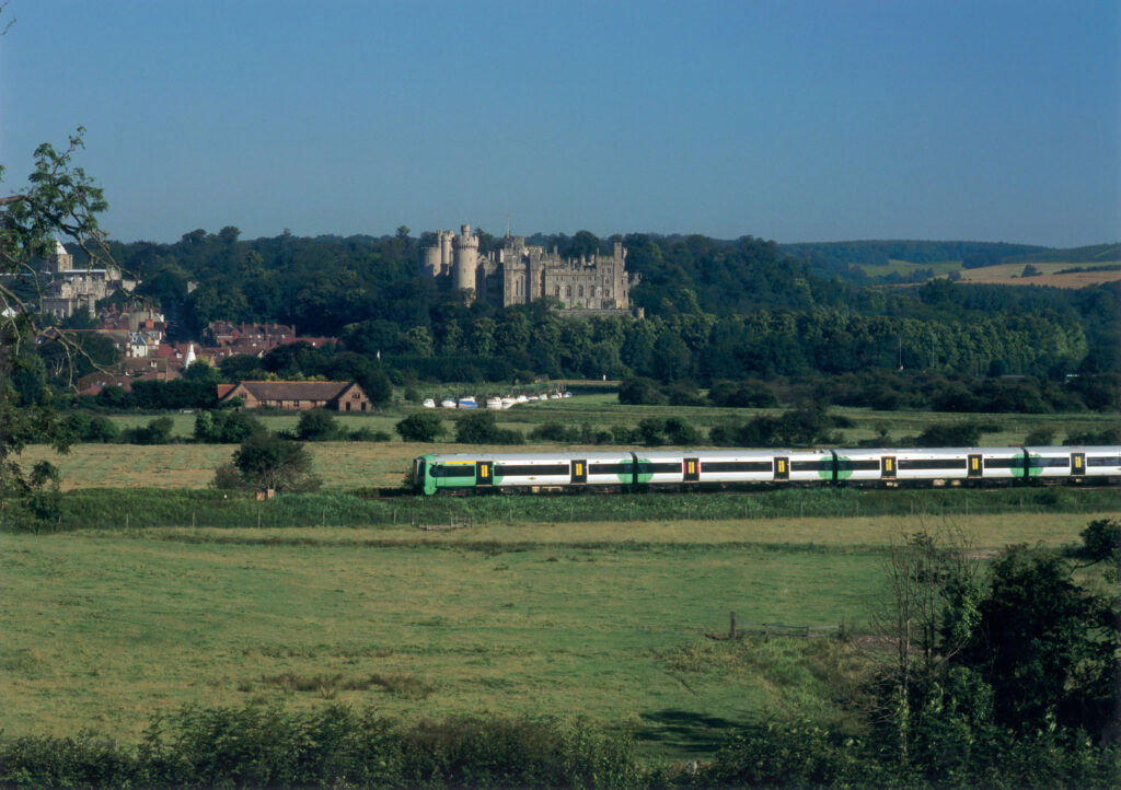 Medway Valley Line - Scenic Rail Britain