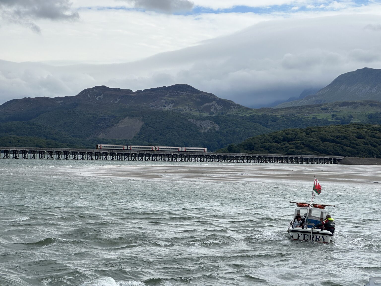 Top coastal rail routes with sea views - Scenic Rail Britain